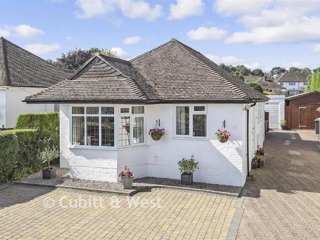 3 bedroom detached bungalow for sale