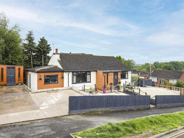 3 bedroom detached bungalow for sale