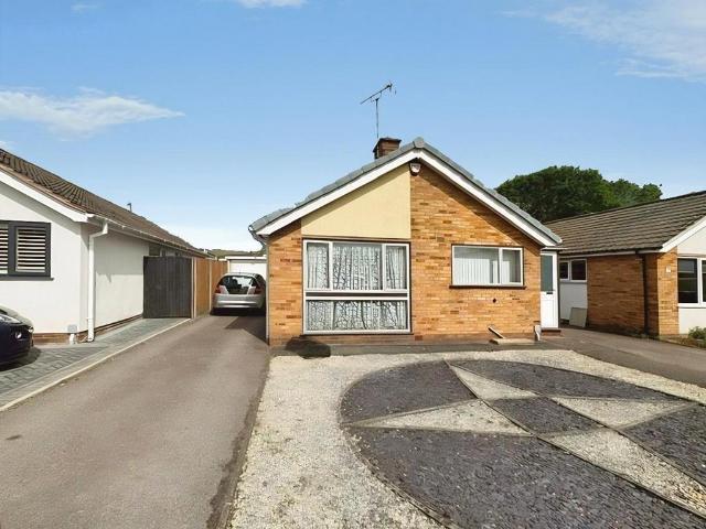 3 bedroom detached bungalow for sale