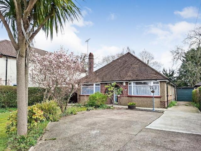 3 bedroom detached bungalow for sale