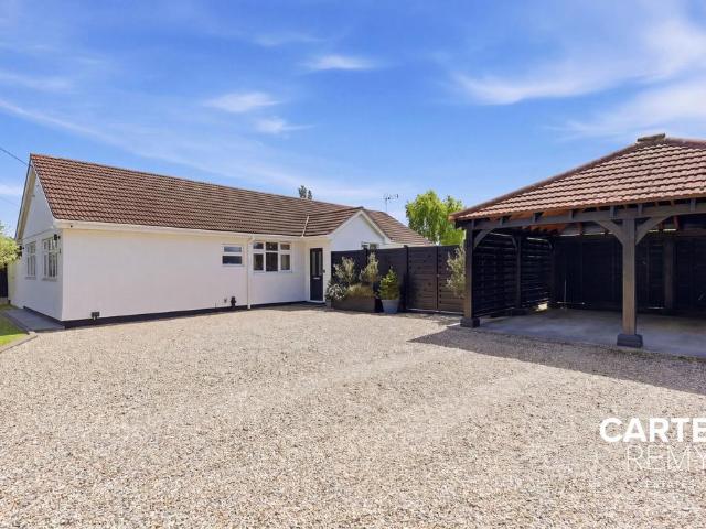 3 bedroom detached bungalow for sale