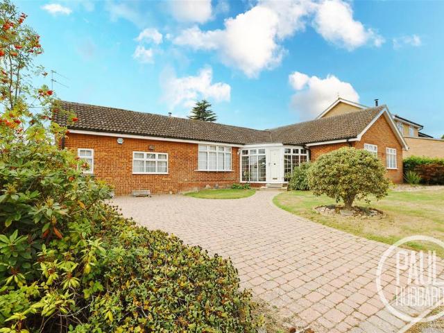 3 bedroom detached bungalow for sale