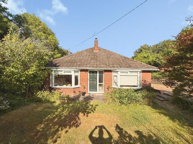 3 bedroom detached bungalow for sale