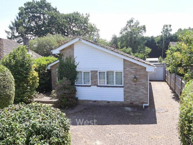 3 bedroom detached bungalow for sale