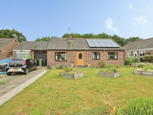 3 bedroom detached bungalow for sale