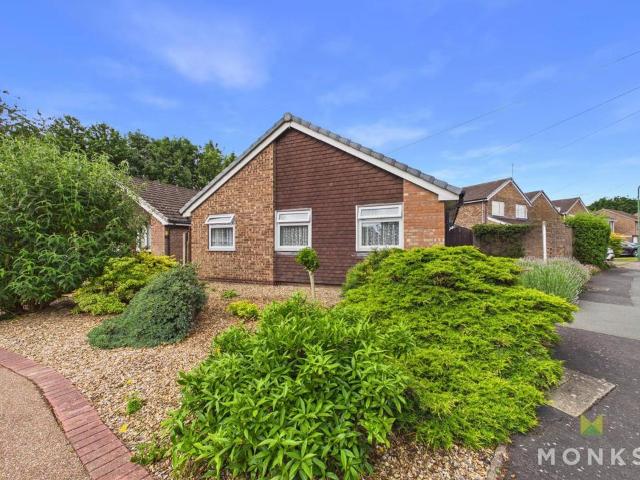 3 bedroom detached bungalow for sale