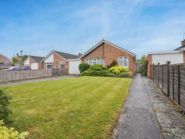 3 bedroom detached bungalow for sale