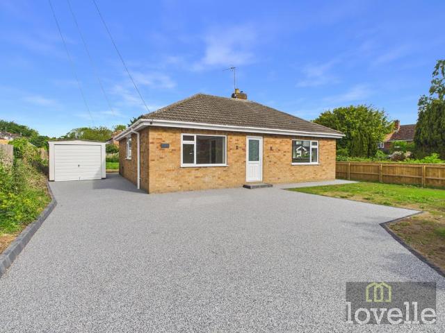 3 bedroom detached bungalow for sale