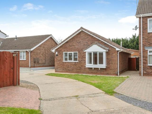 3 bedroom detached bungalow for sale