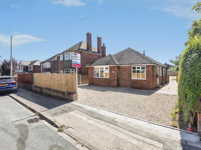 3 bedroom detached bungalow for sale