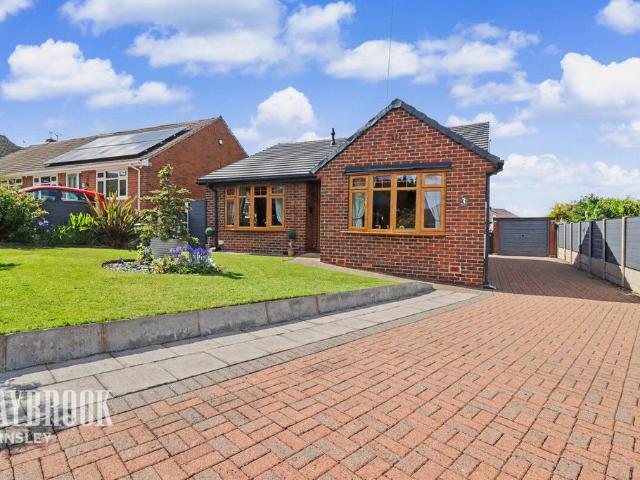 3 bedroom detached bungalow for sale