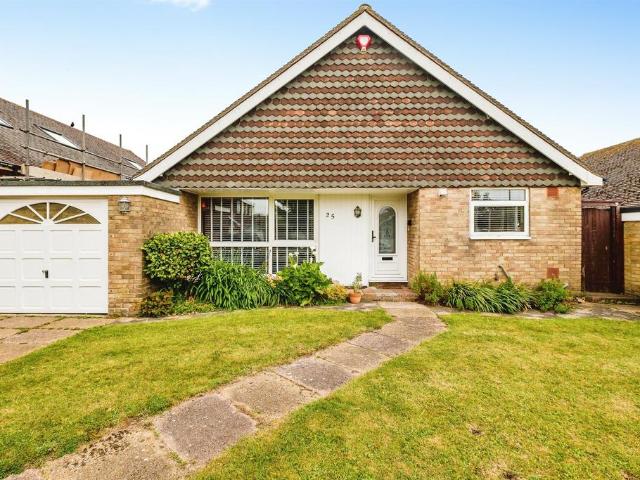 3 bedroom detached bungalow for sale