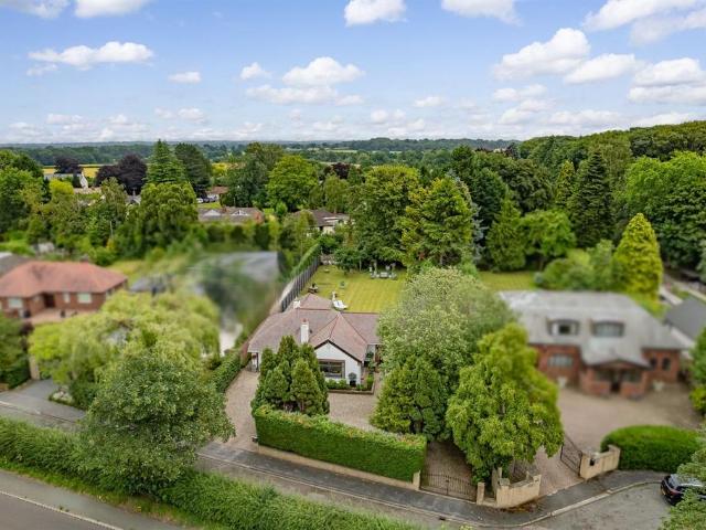 3 bedroom detached bungalow for sale