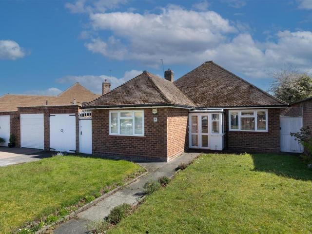 3 bedroom detached bungalow for sale