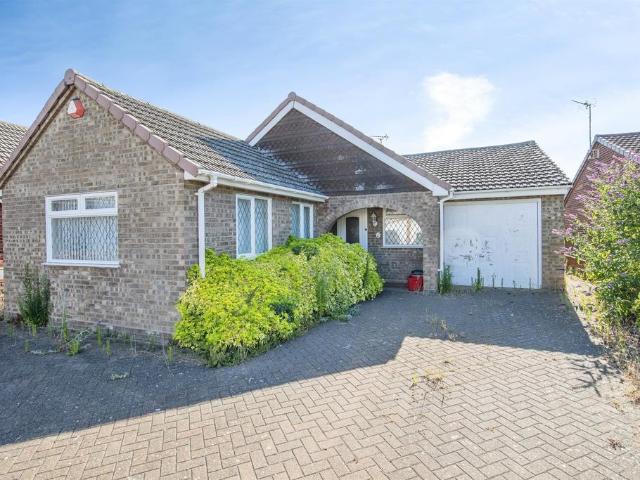 3 bedroom detached bungalow for sale
