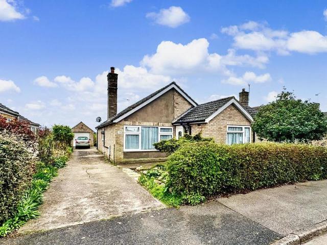 3 bedroom detached bungalow for sale