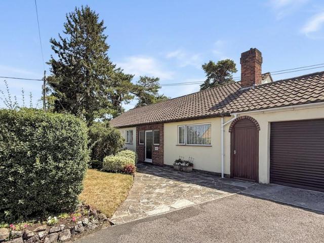 3 bedroom detached bungalow for sale