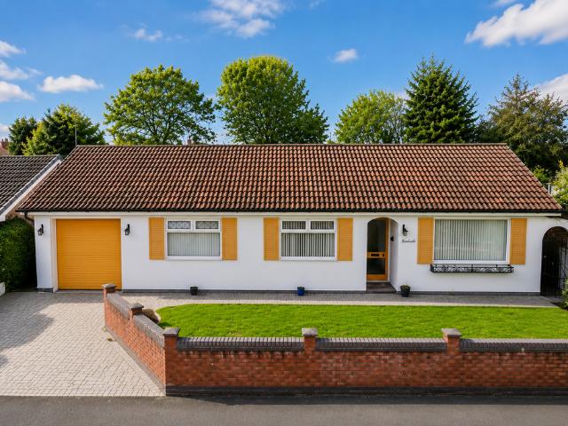 3 bedroom detached bungalow for sale