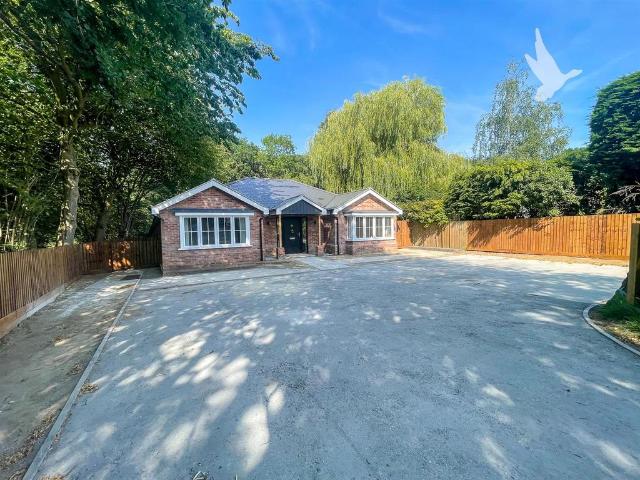 3 bedroom detached bungalow for sale
