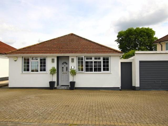 3 bedroom detached bungalow for sale