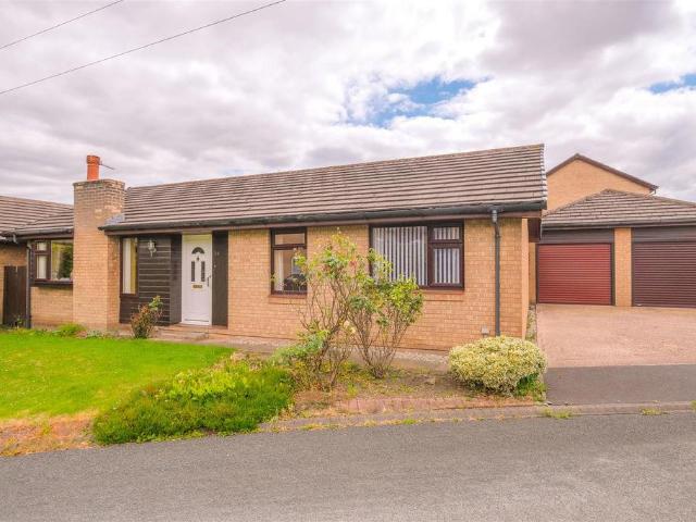 3 bedroom detached bungalow for sale