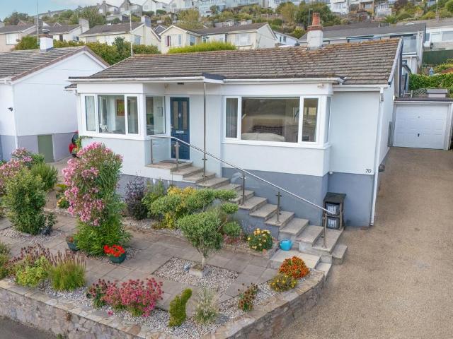 3 bedroom detached bungalow for sale
