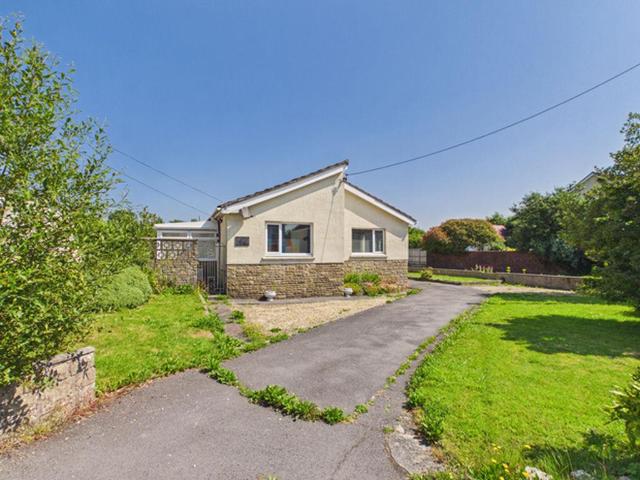 3 bedroom detached bungalow for sale