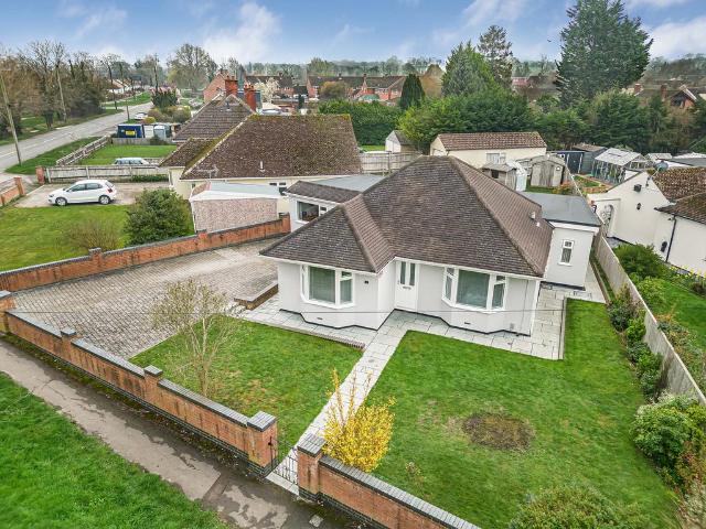 3 bedroom detached bungalow for sale