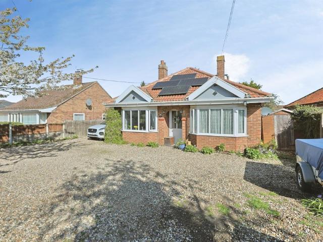 3 bedroom detached bungalow for sale