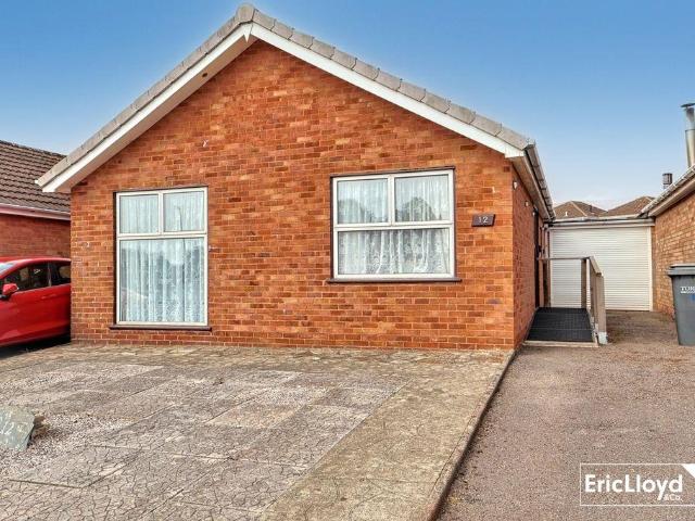 3 bedroom detached bungalow for sale