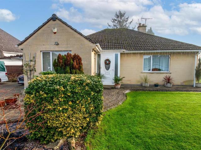 3 bedroom detached bungalow for sale