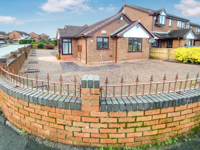 3 bedroom detached bungalow for sale
