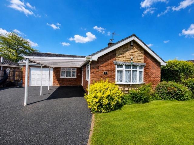 3 bedroom detached bungalow for sale