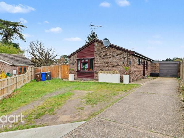 3 bedroom detached bungalow for sale