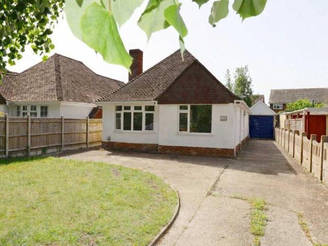 3 bedroom detached bungalow for sale