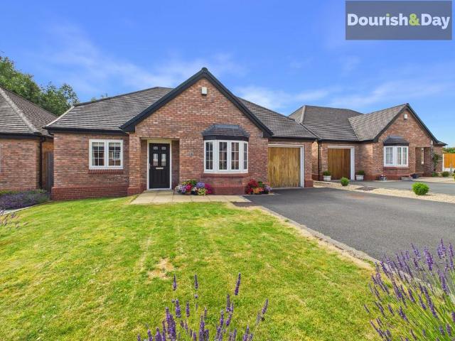 3 bedroom detached bungalow for sale