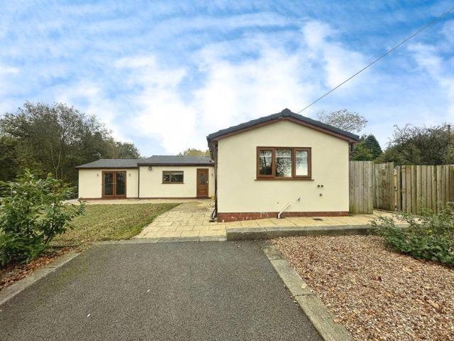3 bedroom detached bungalow for sale
