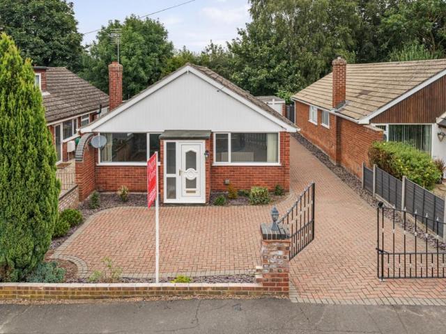 3 bedroom detached bungalow for sale