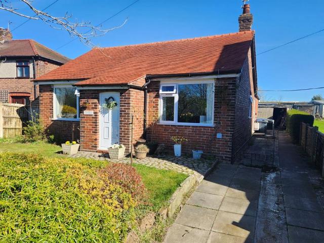 3 bedroom detached bungalow for sale
