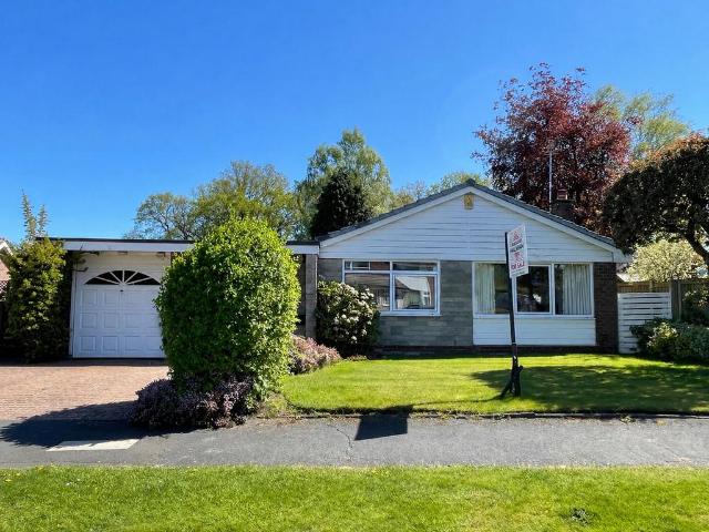 3 bedroom detached bungalow for sale