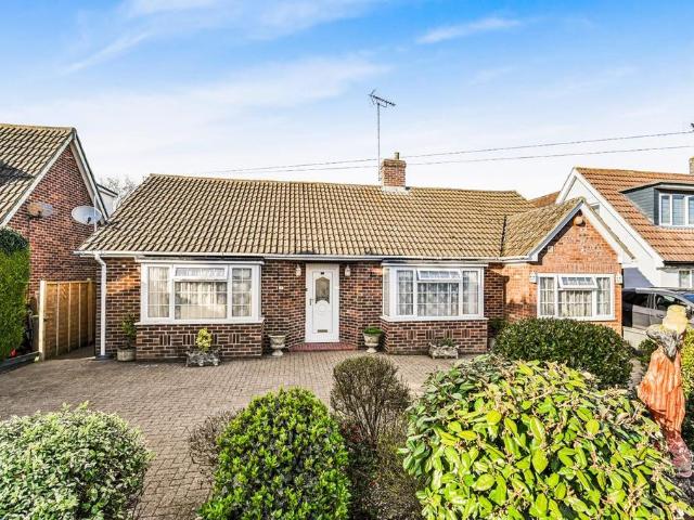 3 bedroom detached bungalow for sale