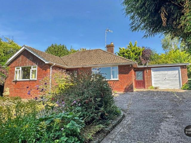 3 bedroom detached bungalow for sale