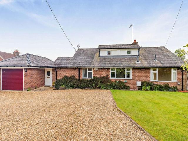 3 bedroom detached bungalow for sale