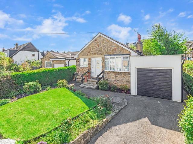 3 bedroom detached bungalow for sale
