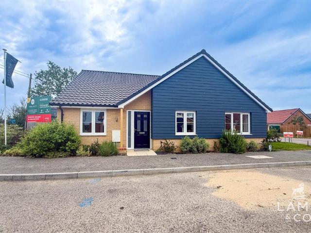 3 bedroom detached bungalow for sale