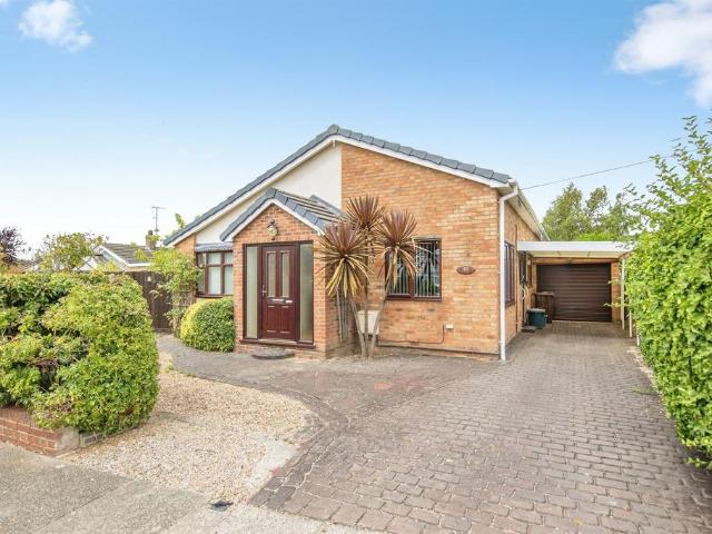 3 bedroom detached bungalow for sale