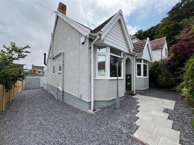 3 bedroom detached bungalow for sale