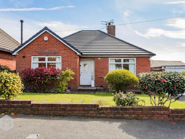3 bedroom detached bungalow for sale