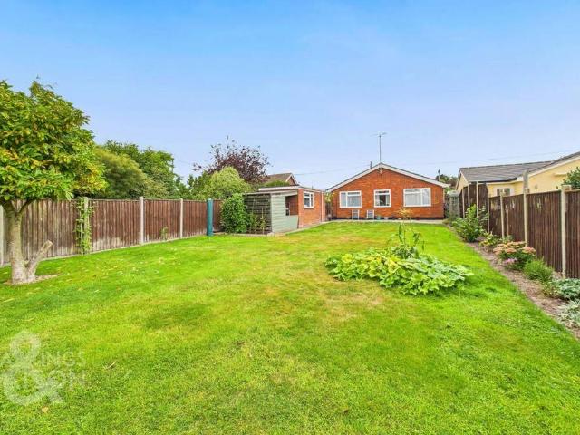 3 bedroom detached bungalow for sale