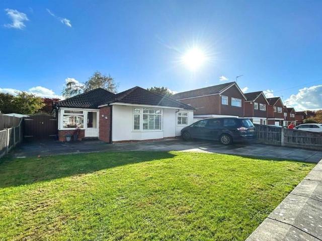 3 bedroom detached bungalow for sale